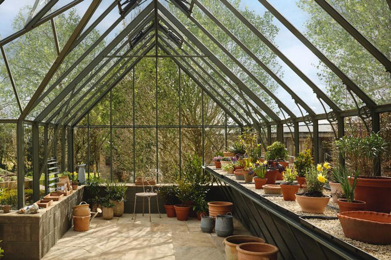 Stunning £5 million Omaze house in the Cotswolds and £250,000 to be won ...