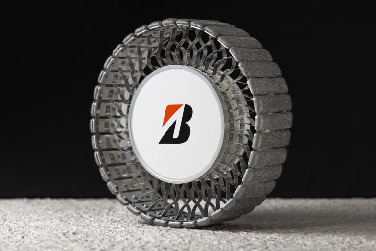 Bridgestone reveals airless tyres for future rovers