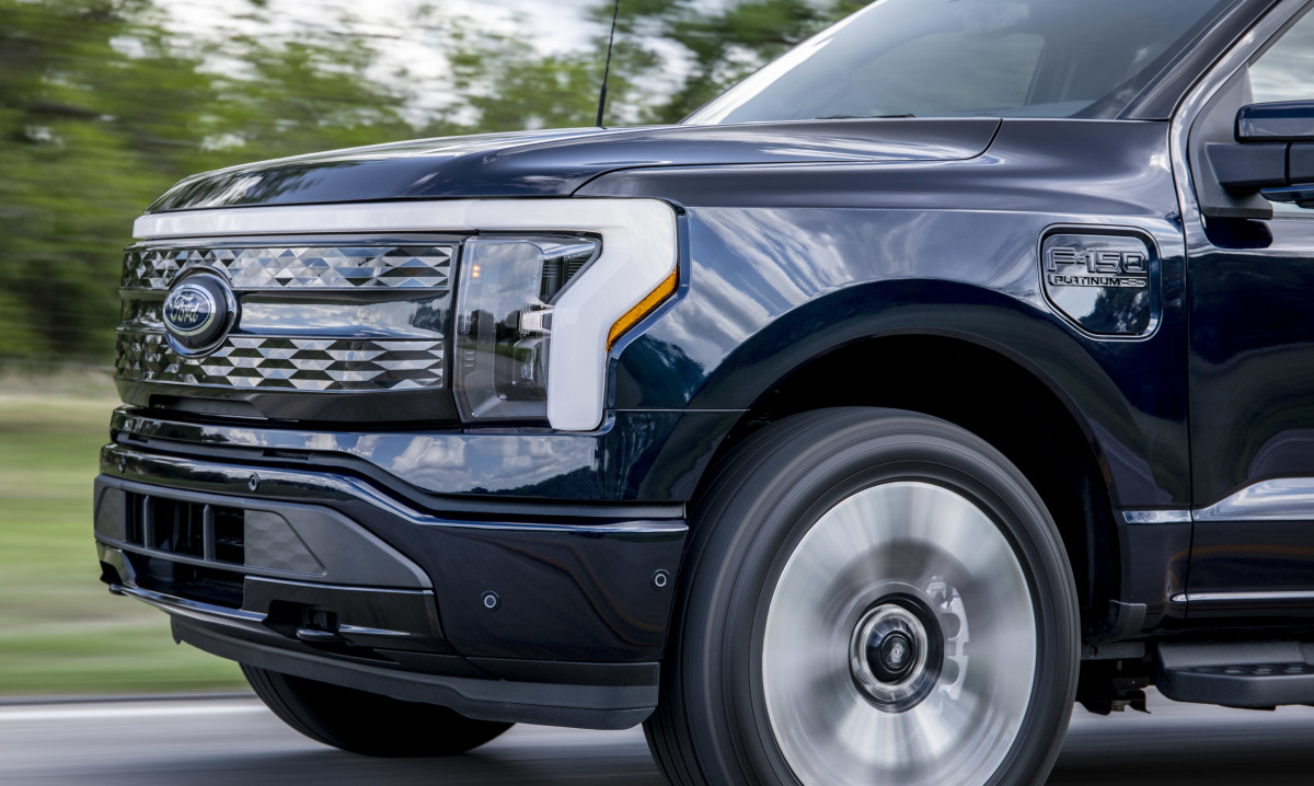 Ford Recalls 29,501 F-150 Lightning Trucks Over Suspension Defect Risk