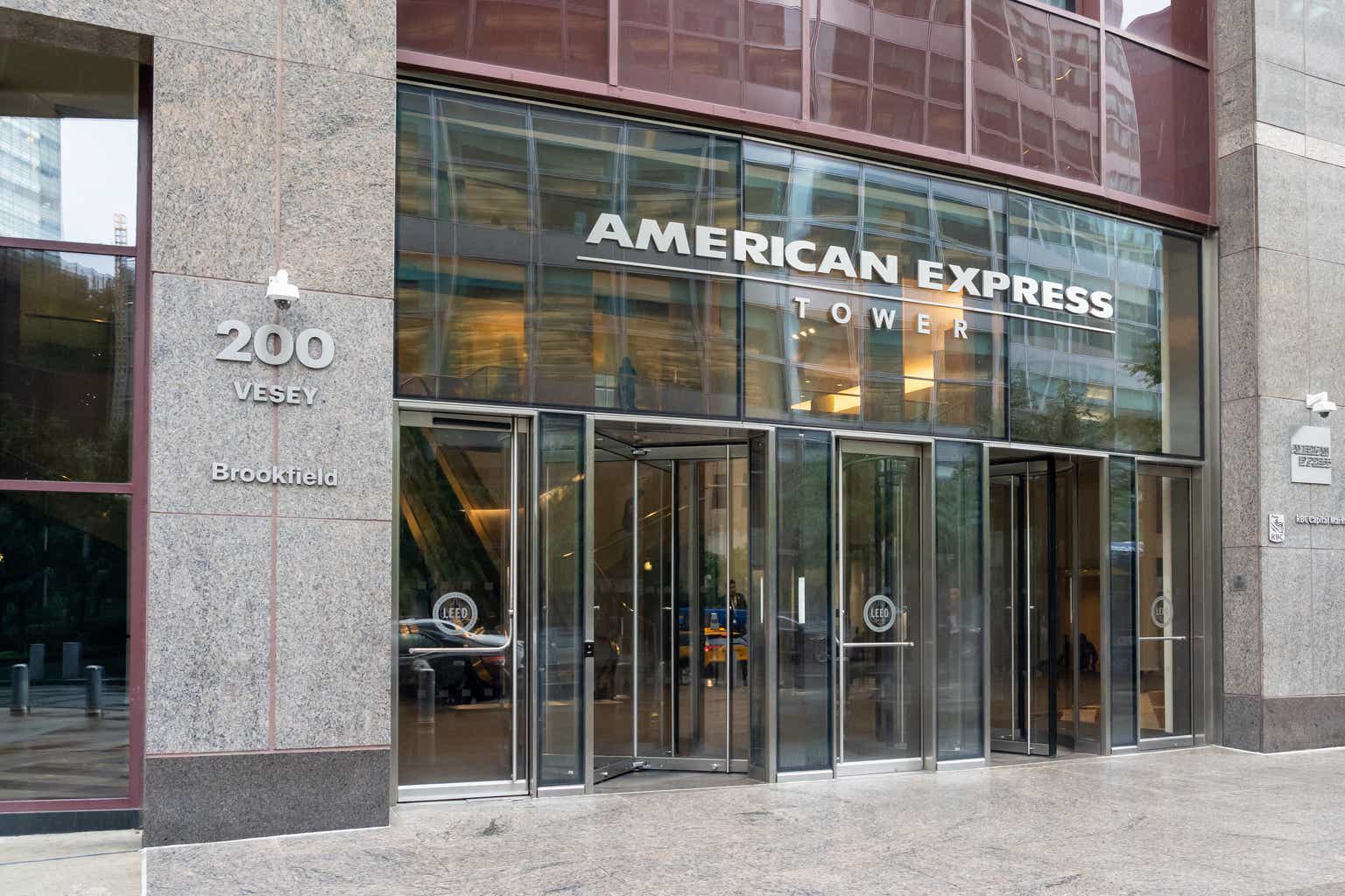 American Express Q1 earnings beat as NII rises, credit provision drops