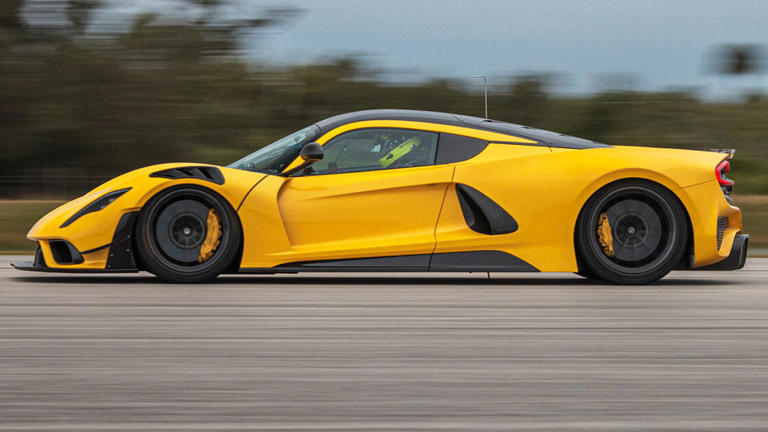 The USA’s Hennessey Venom F5 Supercar Has 2,031 Horsepower And ‘Oval ...