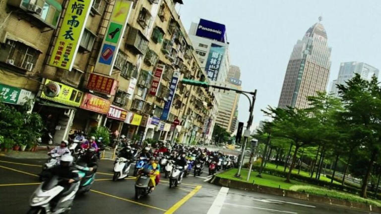 Mind-Bending Sci-Fi Action Thriller On Netflix Is A Myth Everyone ...