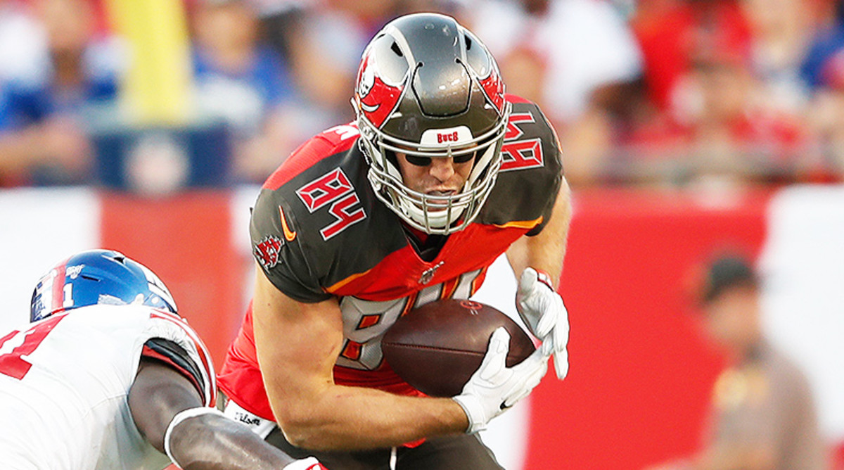 'Done With Football!' Ex Bucs Tight End on 2022 Season