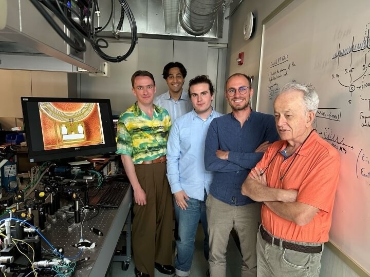 On-Chip Laser Breakthrough for Mid-Infrared Applications