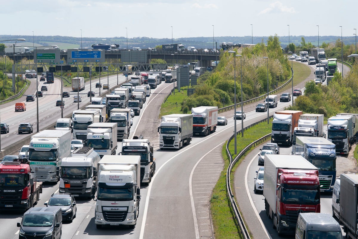 Traffic news live: Easter travellers warned of train chaos and airport ...