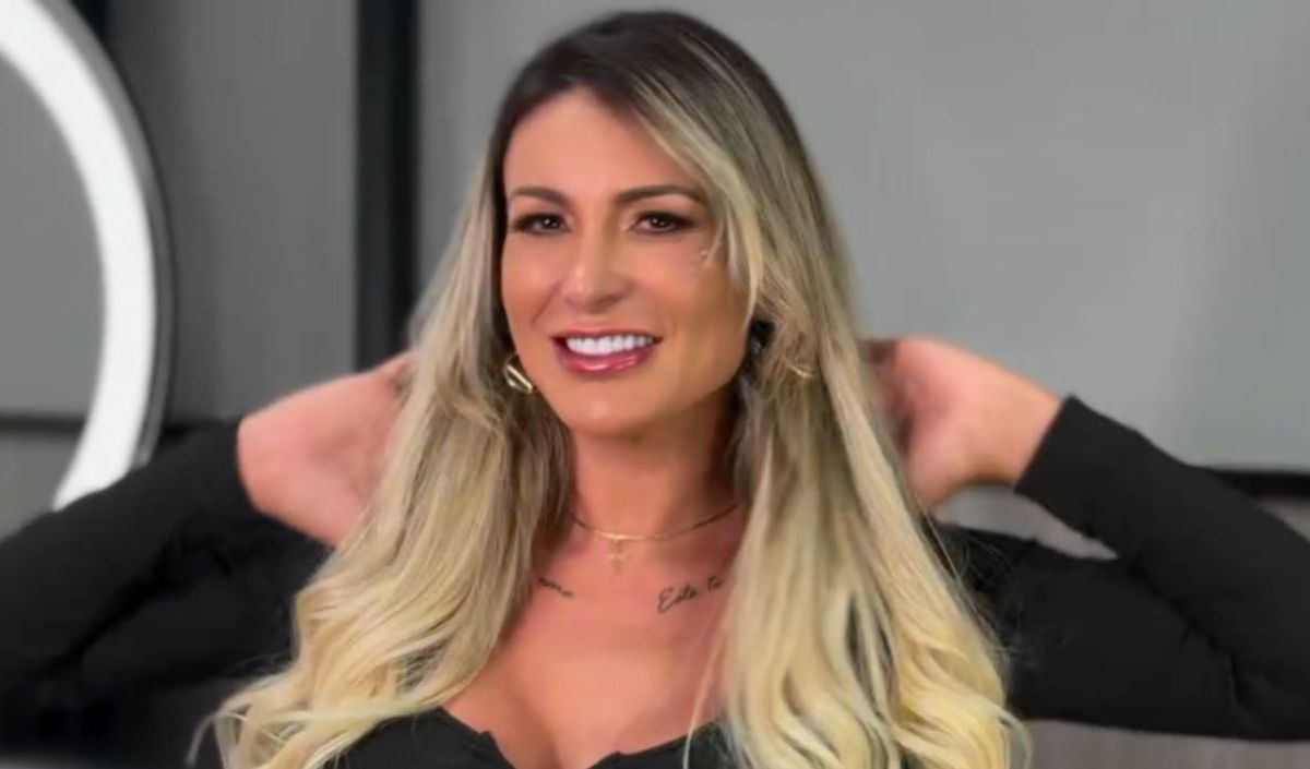 Como é o cabelo real de Andressa Urach? Modelo aparece diferente em foto sem mega hair: 'Estava ...