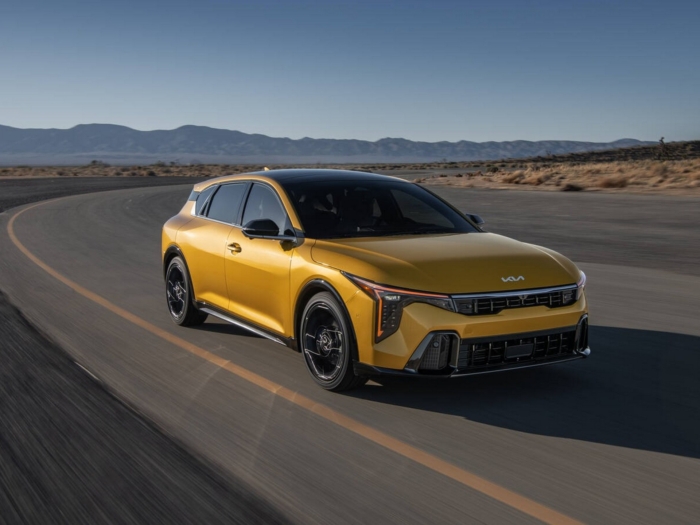 Kia’s New Entry-Level 2026 Rides: Gas K4 Hatchback and Electric EV4 Sedan