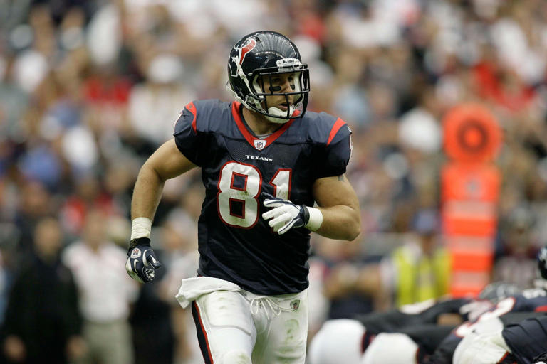 Former Texans legend TE Owen Daniels to announce Day 2 picks at 2025 ...