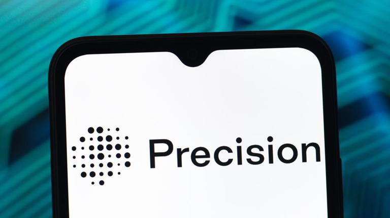 FDA Approves Neuralink Rival’s Brain Implant