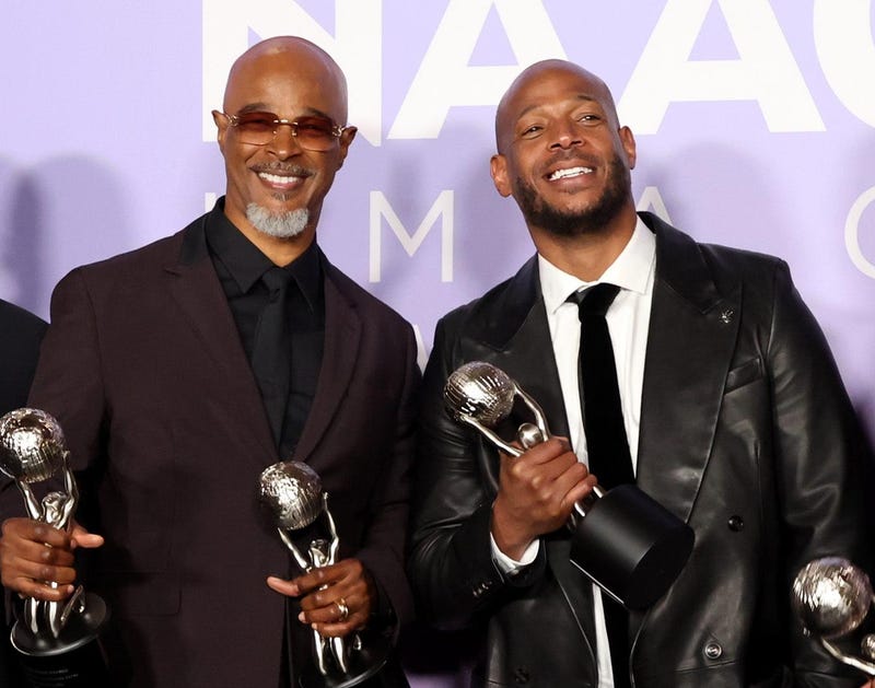 [Opinion] Marlon Wayans Claps Back at Big Bro Damon Wayans for Dating ...