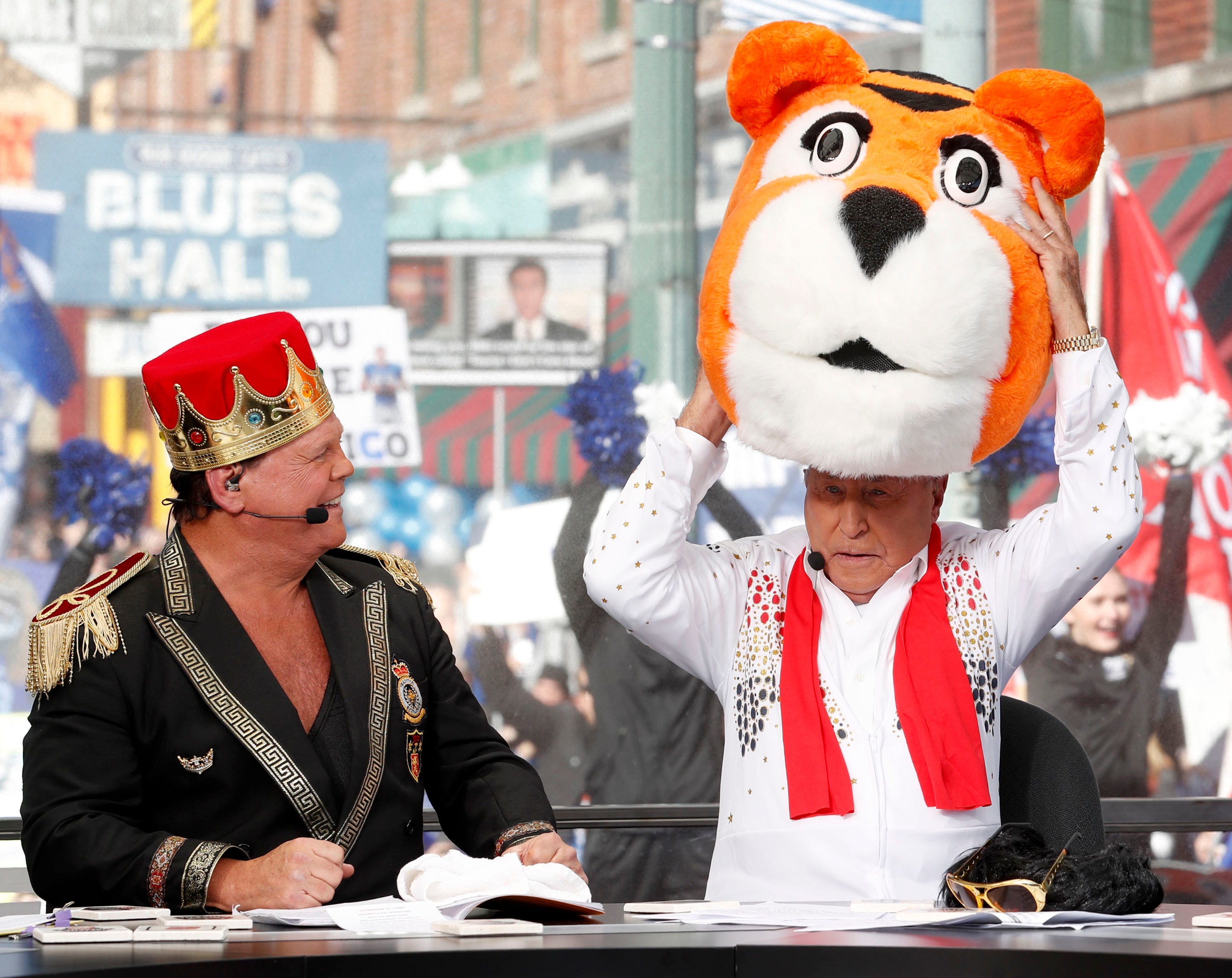 Who is Lee Corso? How a middling college coach became a beloved broadcaster