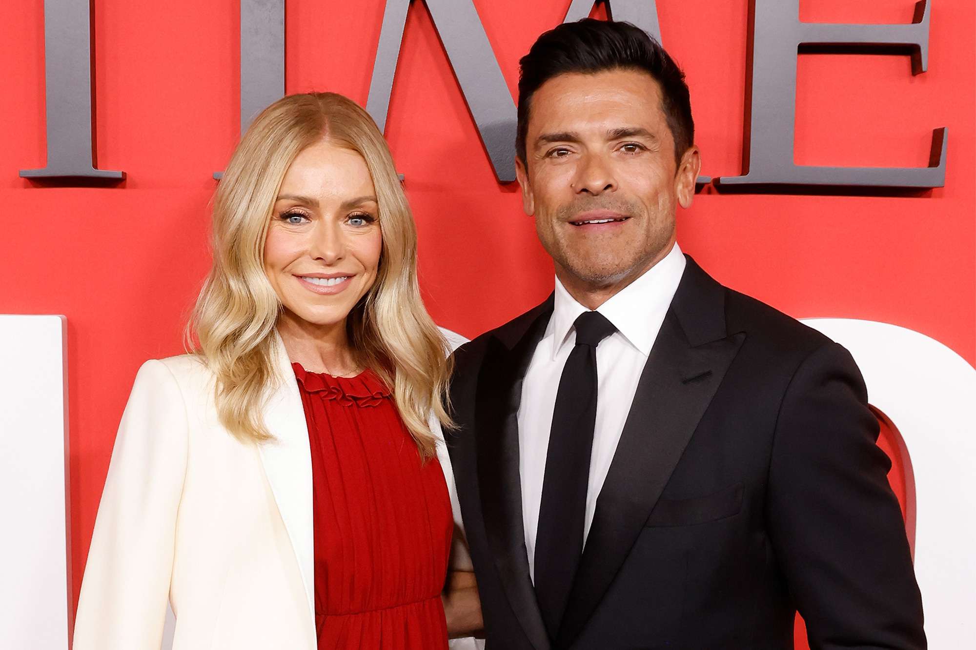 Kelly Ripa says she might return to 4-year college to finish psychology ...