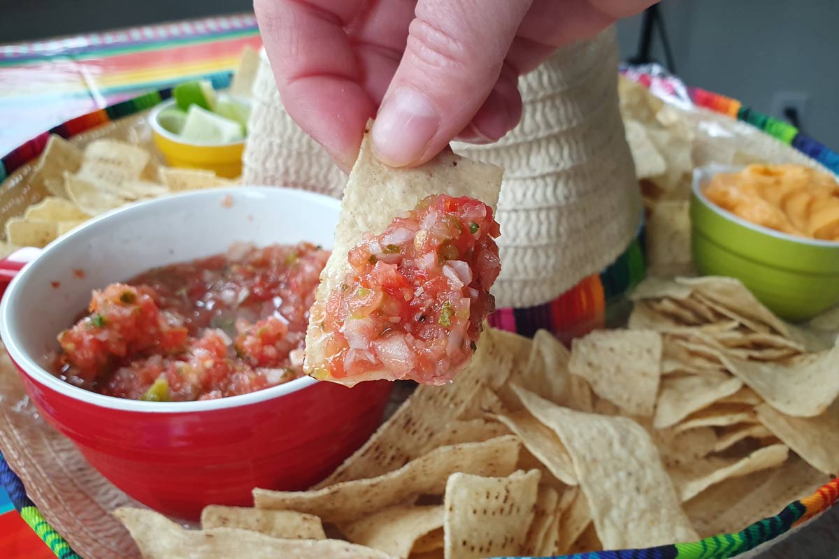 Sombrero Chip & Dip Display with Salsa & Guacamole