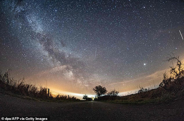 Lyrid Meteor Shower set to peak with up to 15 shooting stars per hour