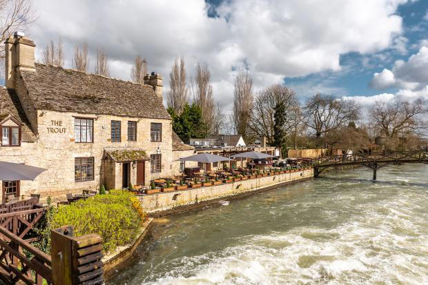 Five pubs in Oxfordshire shortlisted for best in UK award