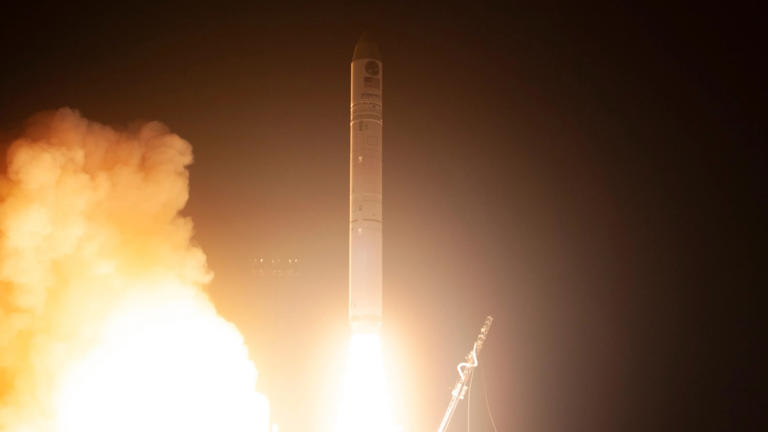 Repurposed intercontinental ballistic missile fires classified US spy ...