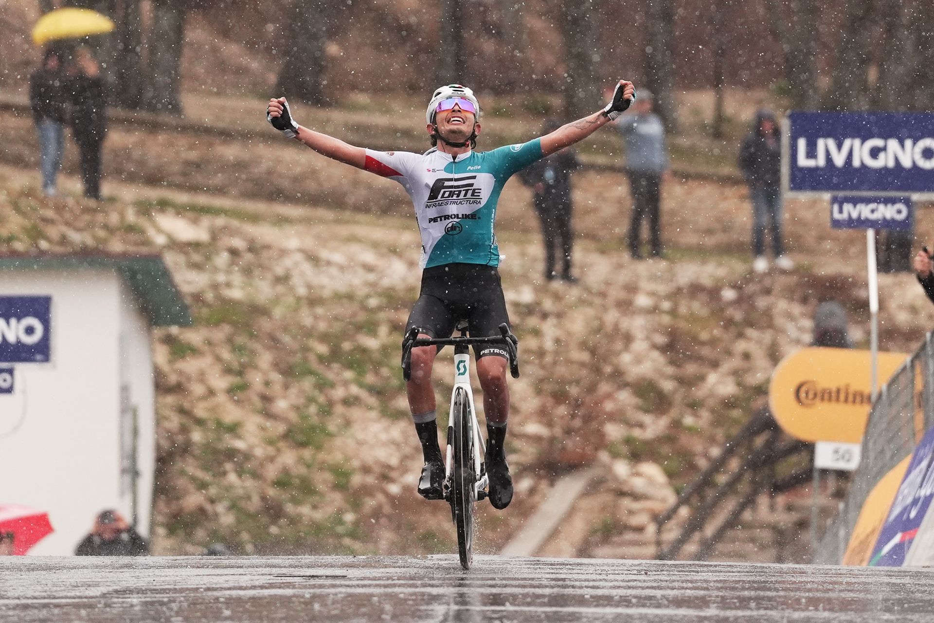 Giro d'Abruzzo: Callejas wins stage 3 summit finish as Zimmermann takes ...
