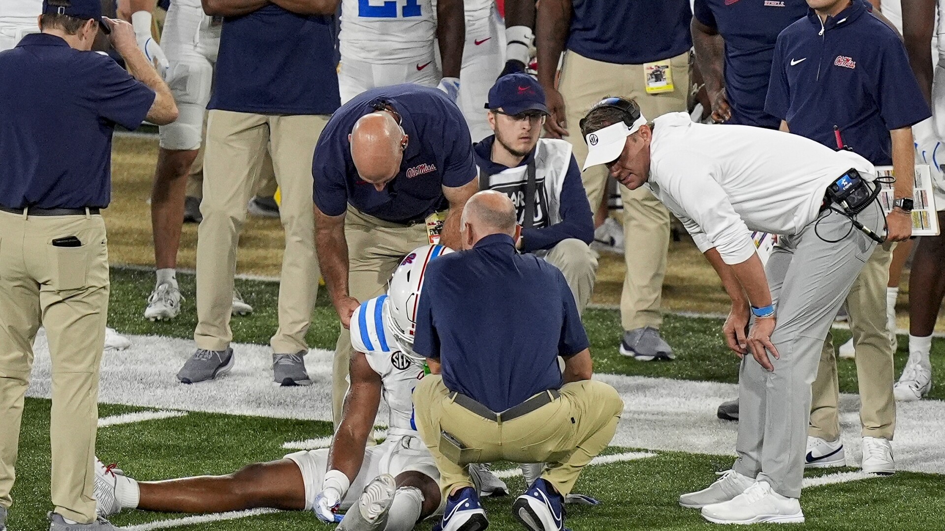 NCAA panel gives final OK to rule designed to discourage football ...