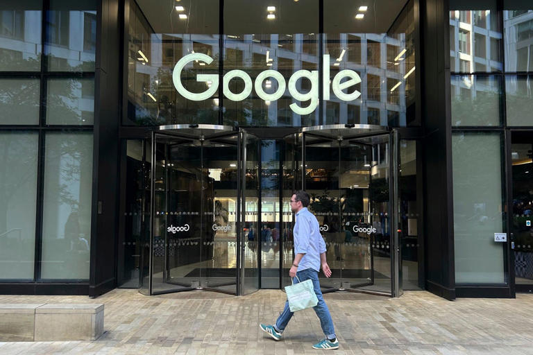 Google to face off with US government in attempt to break up company in search monopoly case