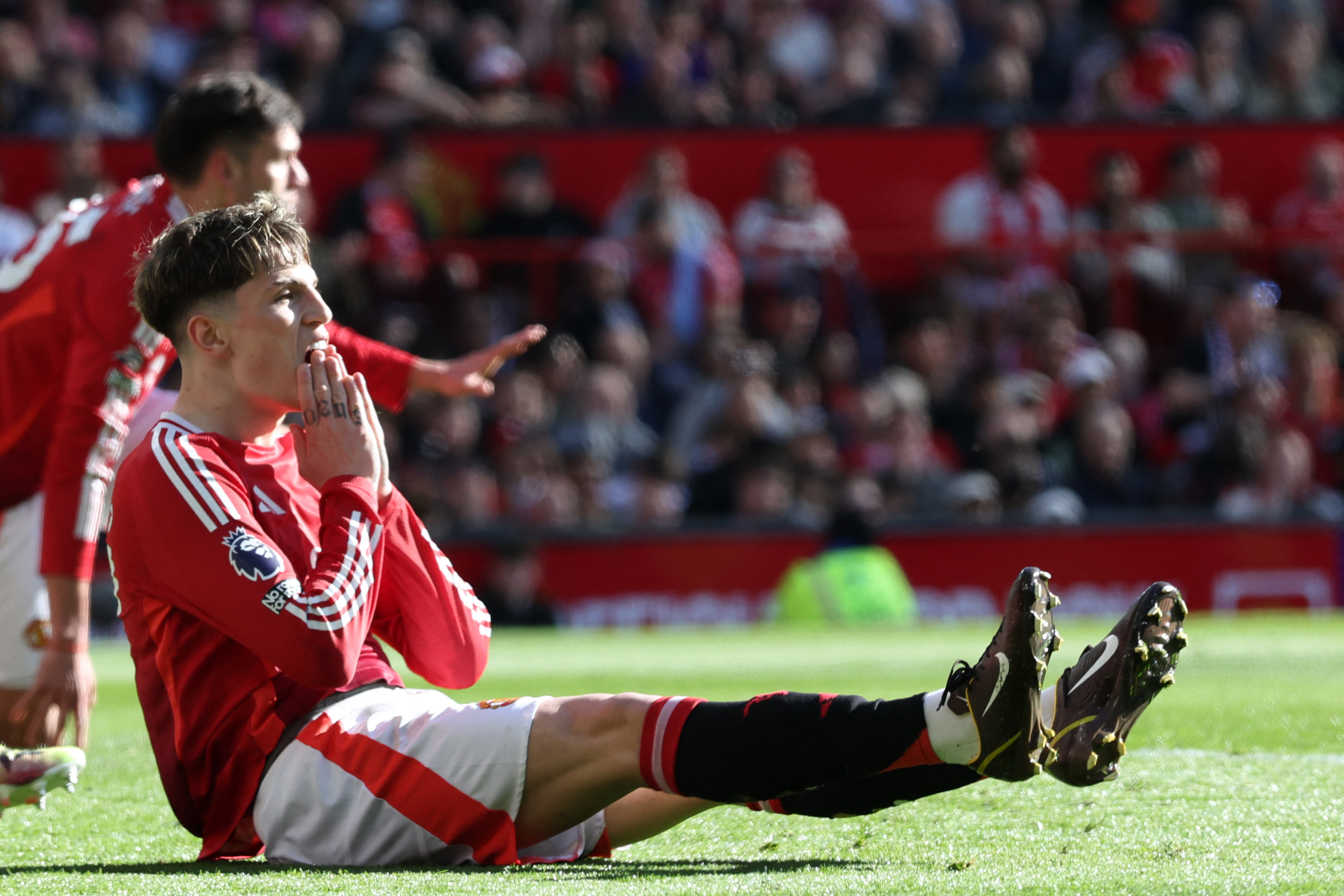 Manchester United vs Lyon LIVE: Extra time - Europa League match stream ...