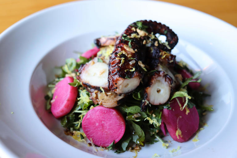 Wayfinder MKE has opened in the former Good City space, bringing taps ...