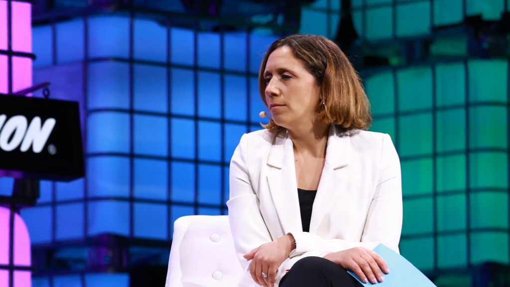 U.S. Navy Veteran Who Won $5M in CNN Defamation Case Sues AP