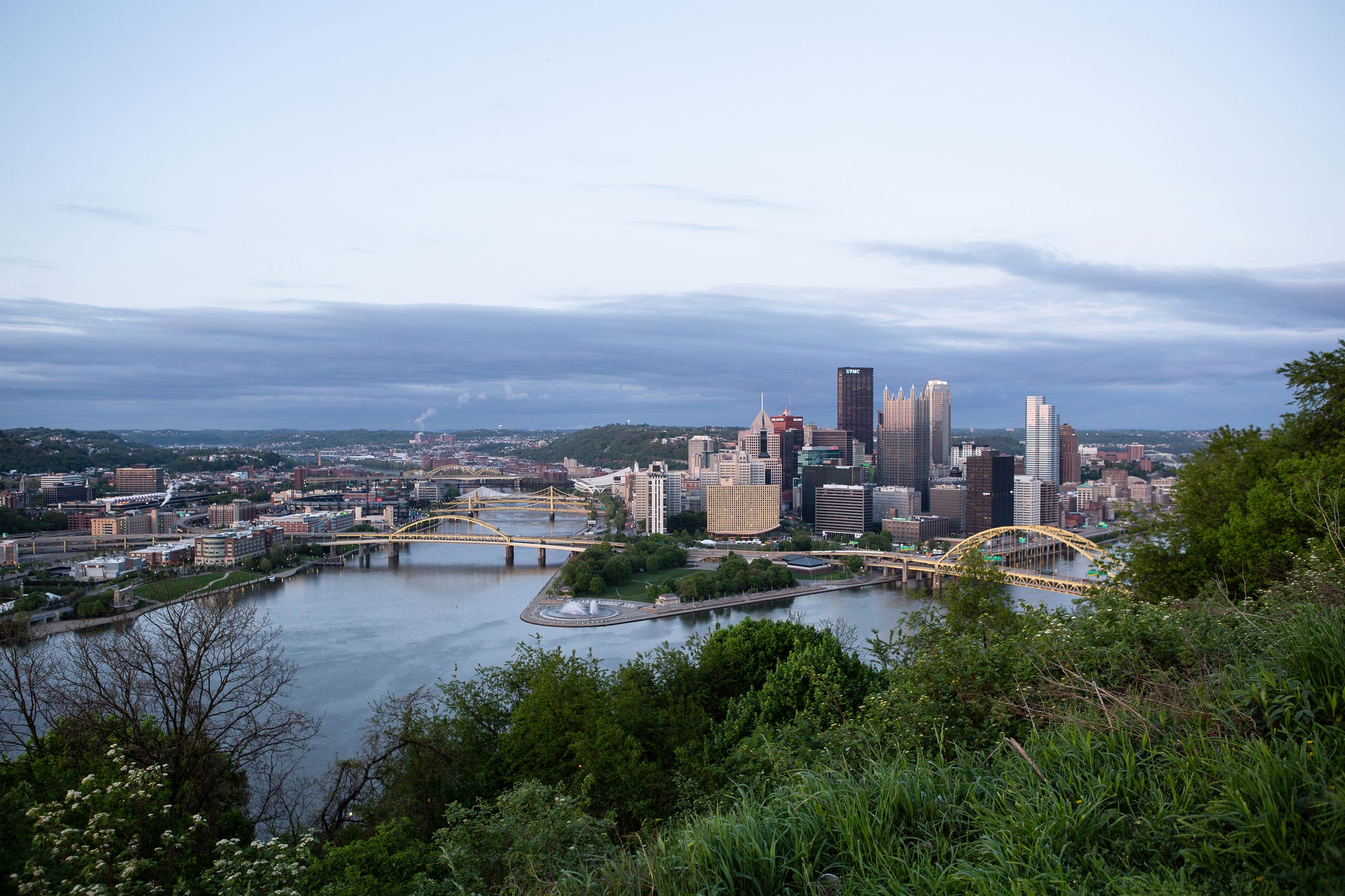 Updates on Pittsburgh bridge construction projects