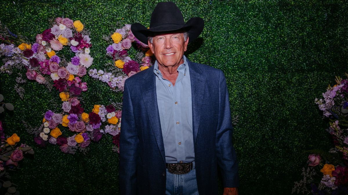 George Strait's DQ Drive-Thru Moment Has Fans Swooning