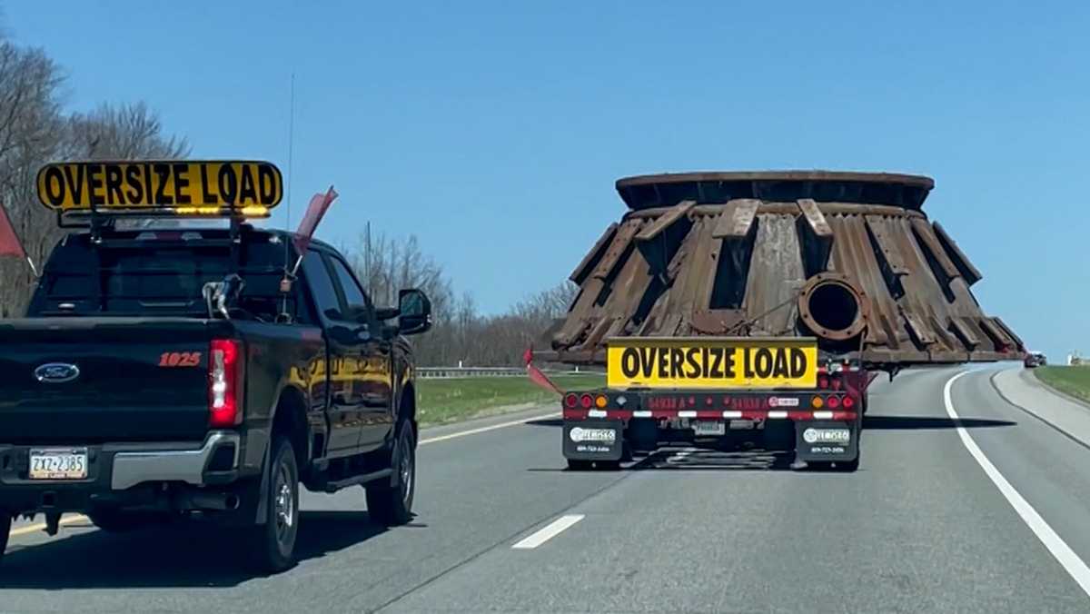 Massive 150-ton superload heads out from US Steel plant to travel ...