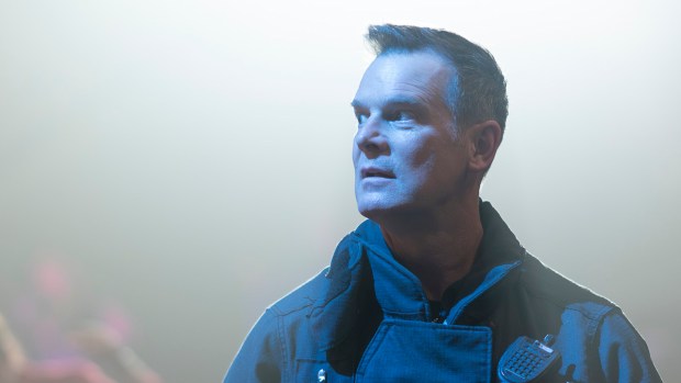 '9-1-1' Star Peter Krause Speaks Out After Devastating Season 8 Twist ...