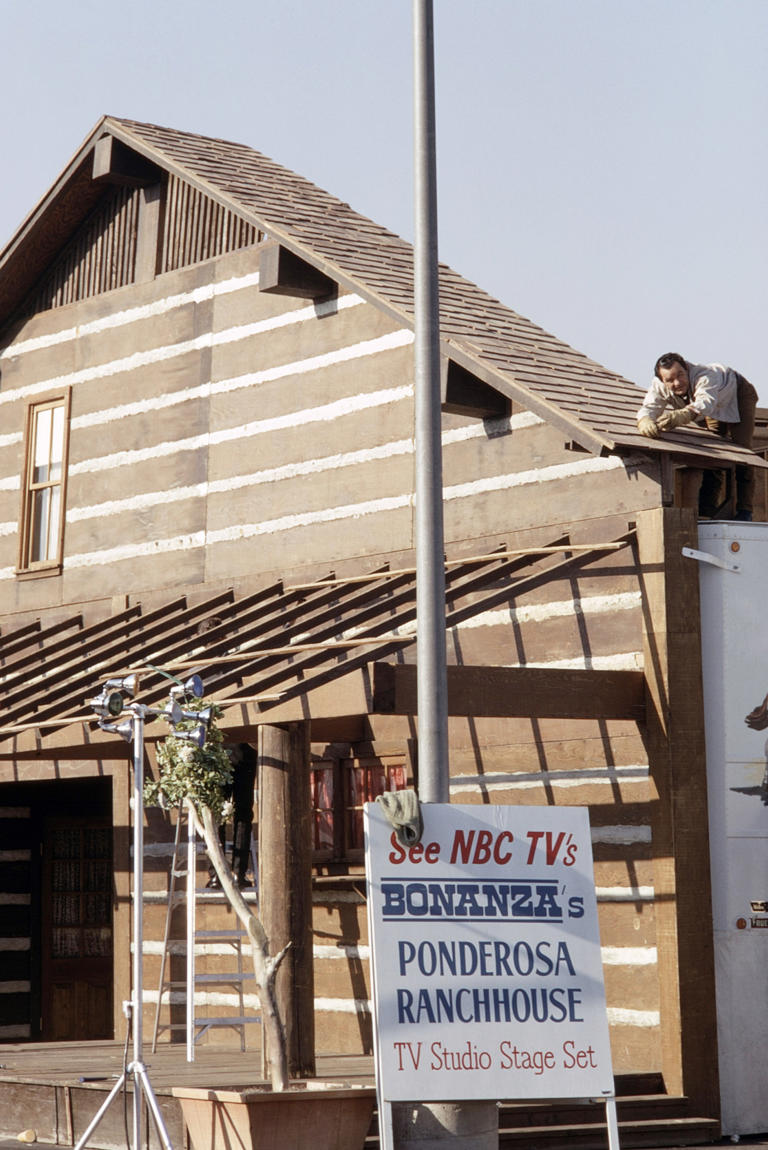 23 Rare ‘Bonanza' Set Photos With Michael Landon and Cast