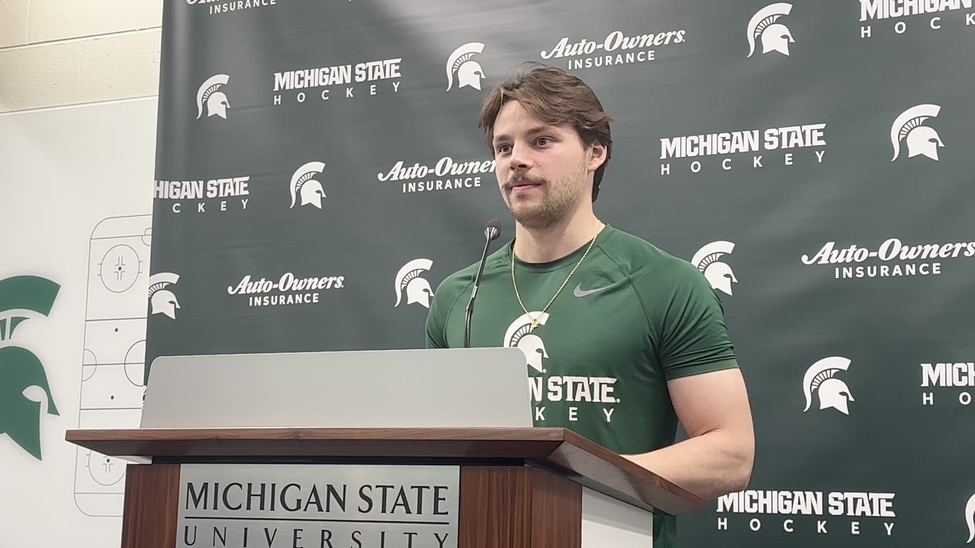 WATCH: Hobey Baker Winner Howard Talks Returning to MSU, More