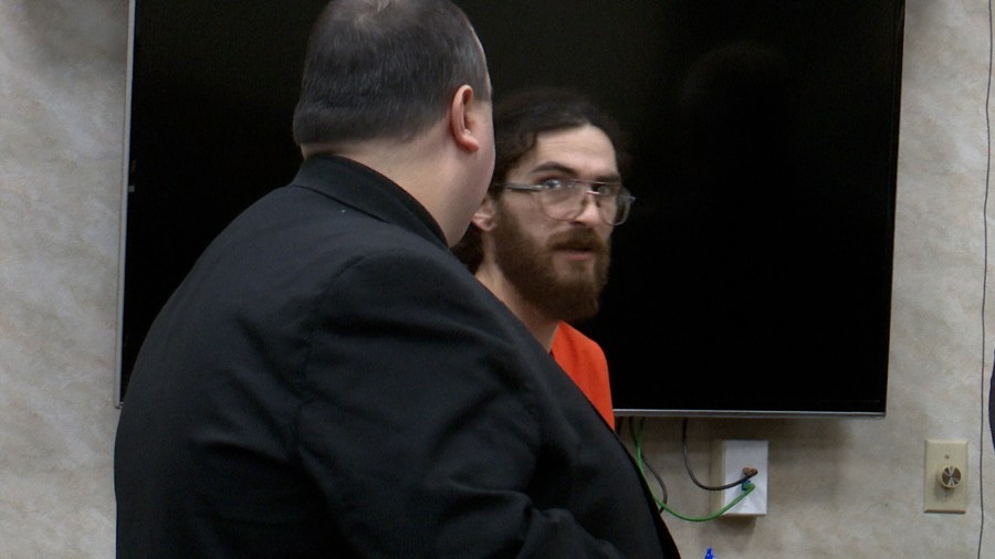 Weirton man accused of murdering his girlfriend gets trial date
