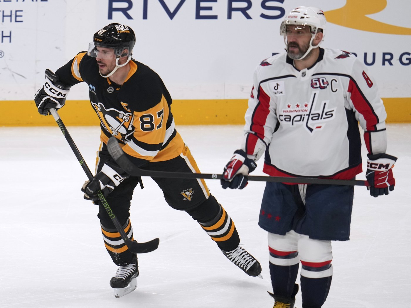 Alex Ovechkin et Sidney Crosby concluent la saison de la LNH en beauté