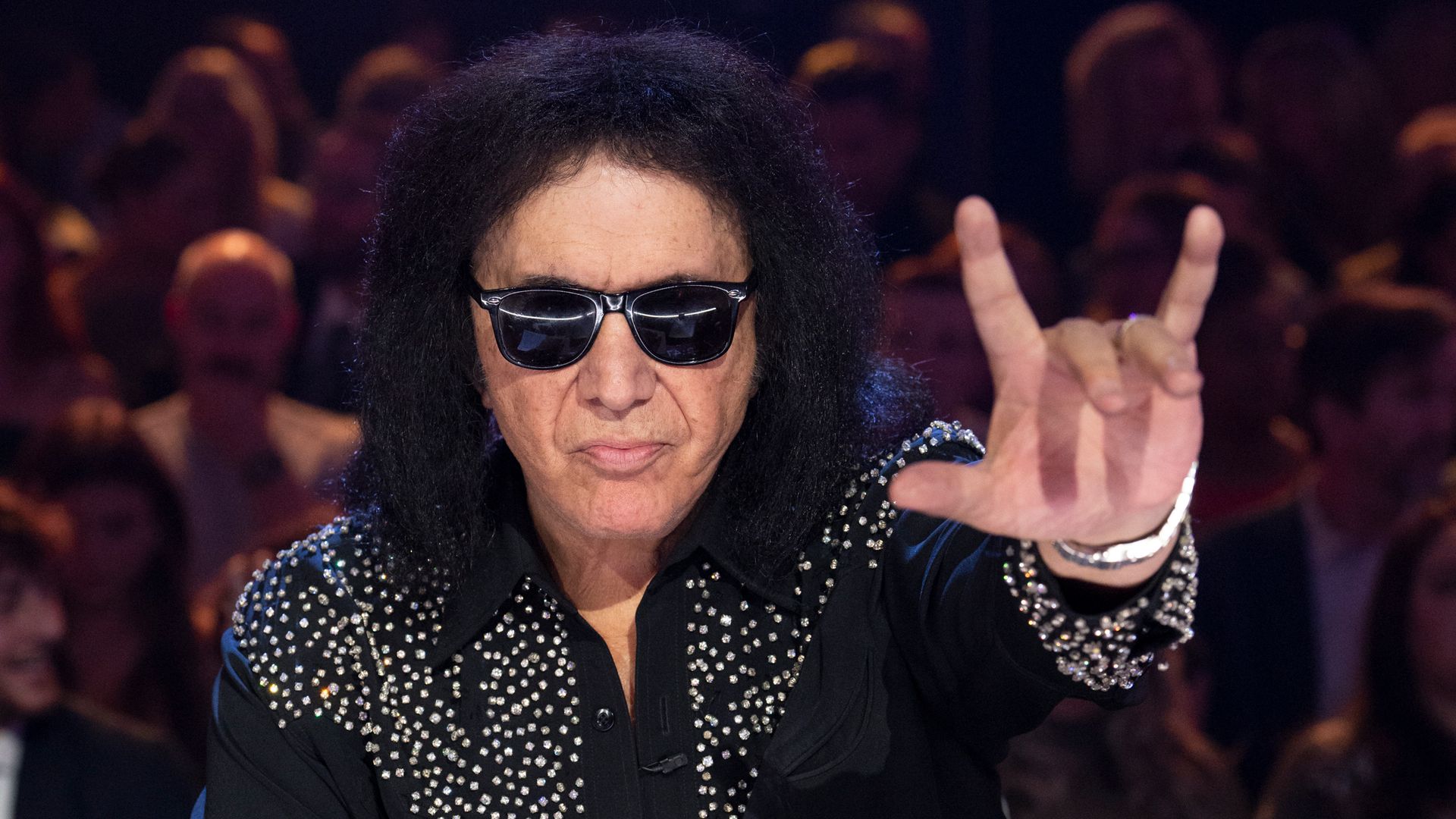 KISS member Gene Simmons looks unrecognizable in latest outing - see ...