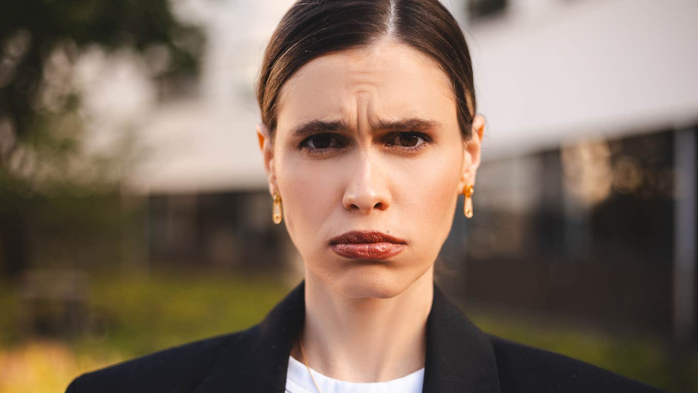 11 Glaring Signs Of An Entitled Adult Child, Despite Their Parents ...