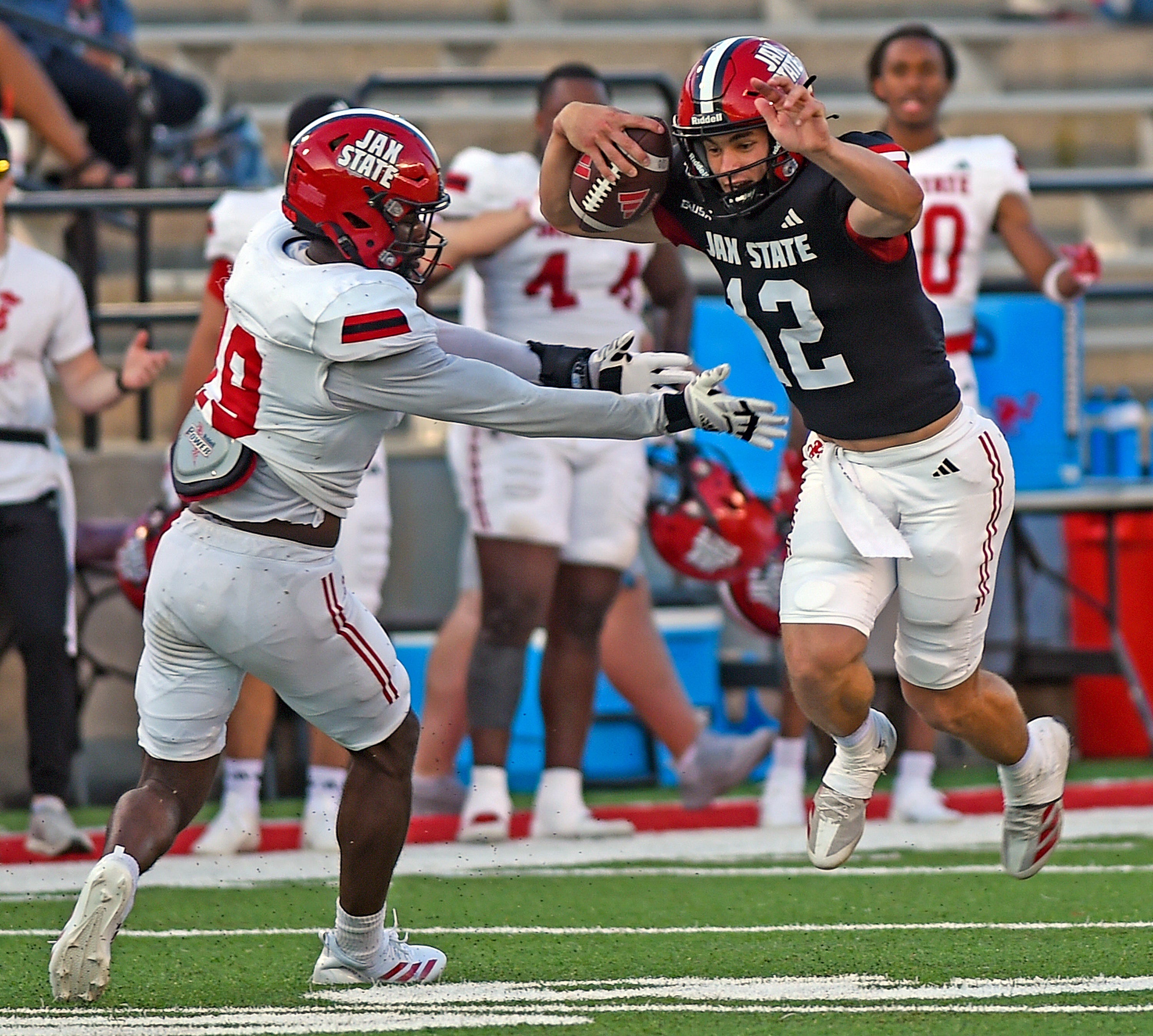 QB Caden Creel leaves Jacksonville State football game with arm injury