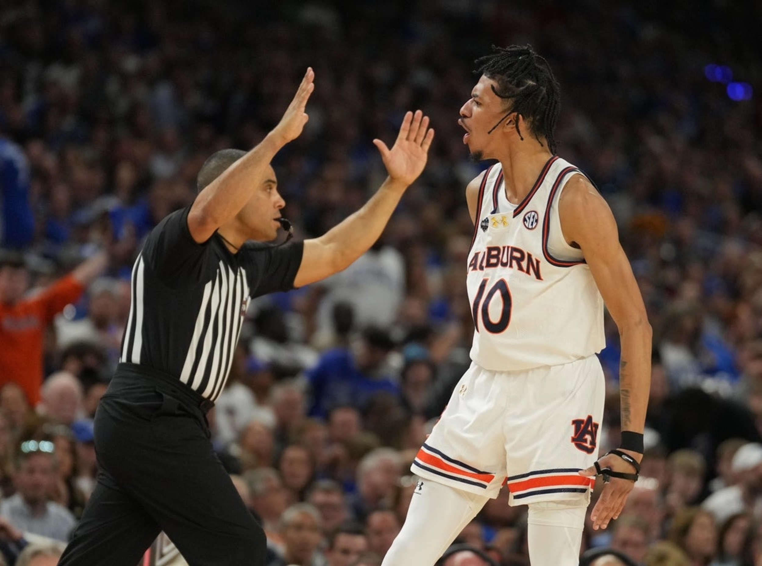 Auburn wing Chad Baker-Mazara hits transfer portal