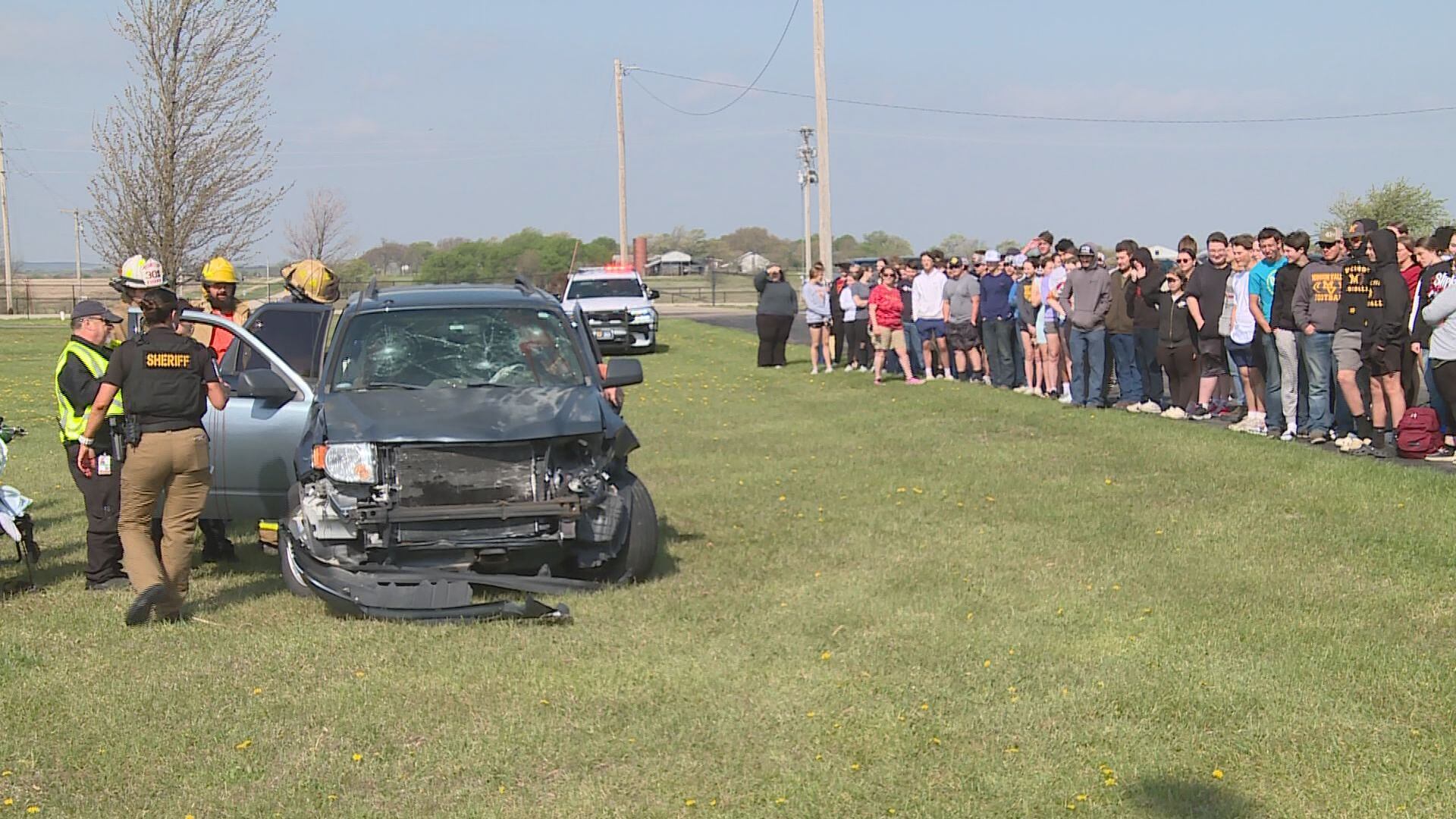 Mock fatal crash drives home dangers of distracted driving for Mission ...