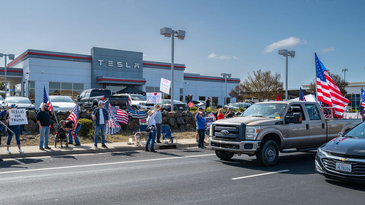 Most contradictory protest ever? MAGA supporters rally for Tesla in gas ...