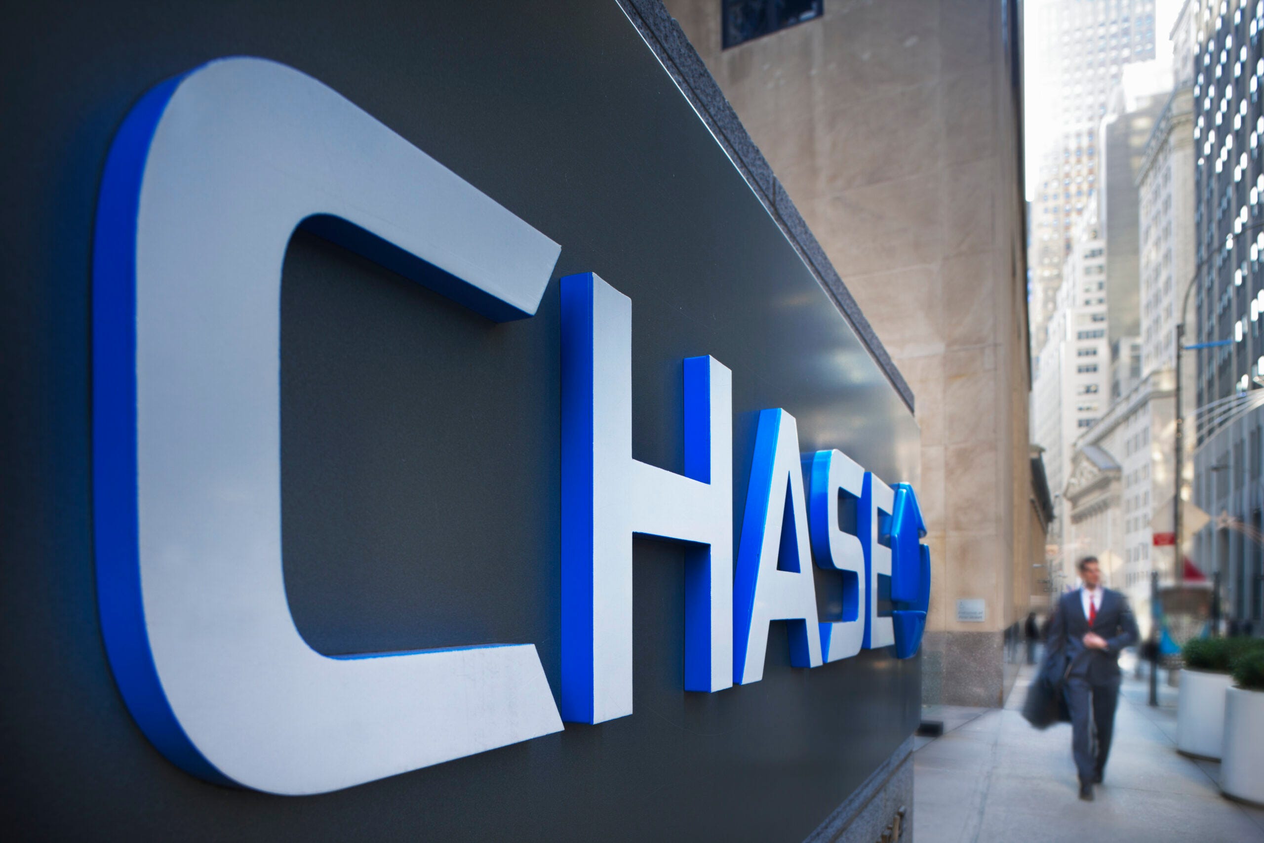 Chase Is Suing More Customers for Stealing Money Last Year Using the ...