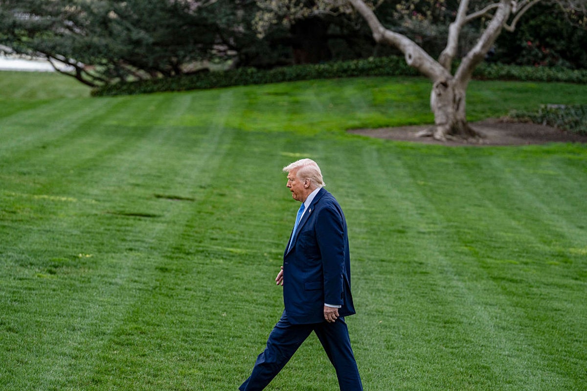 Trump spurns neocons, foreign policy hawks with his effort to reach a ...