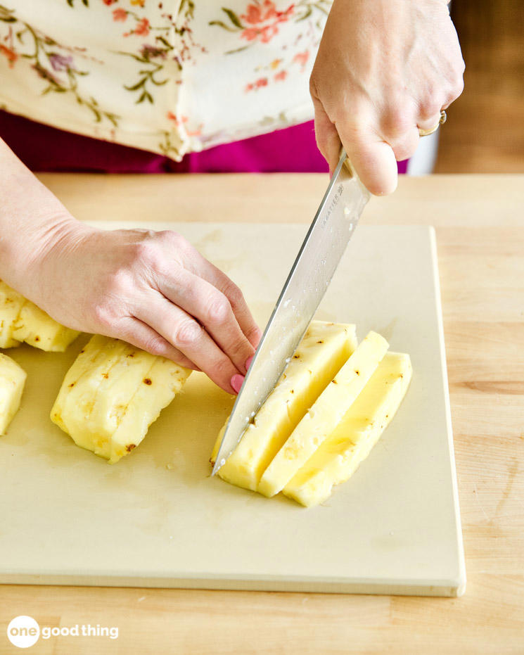 How To Cut A Pineapple The Quickest And Easiest Way