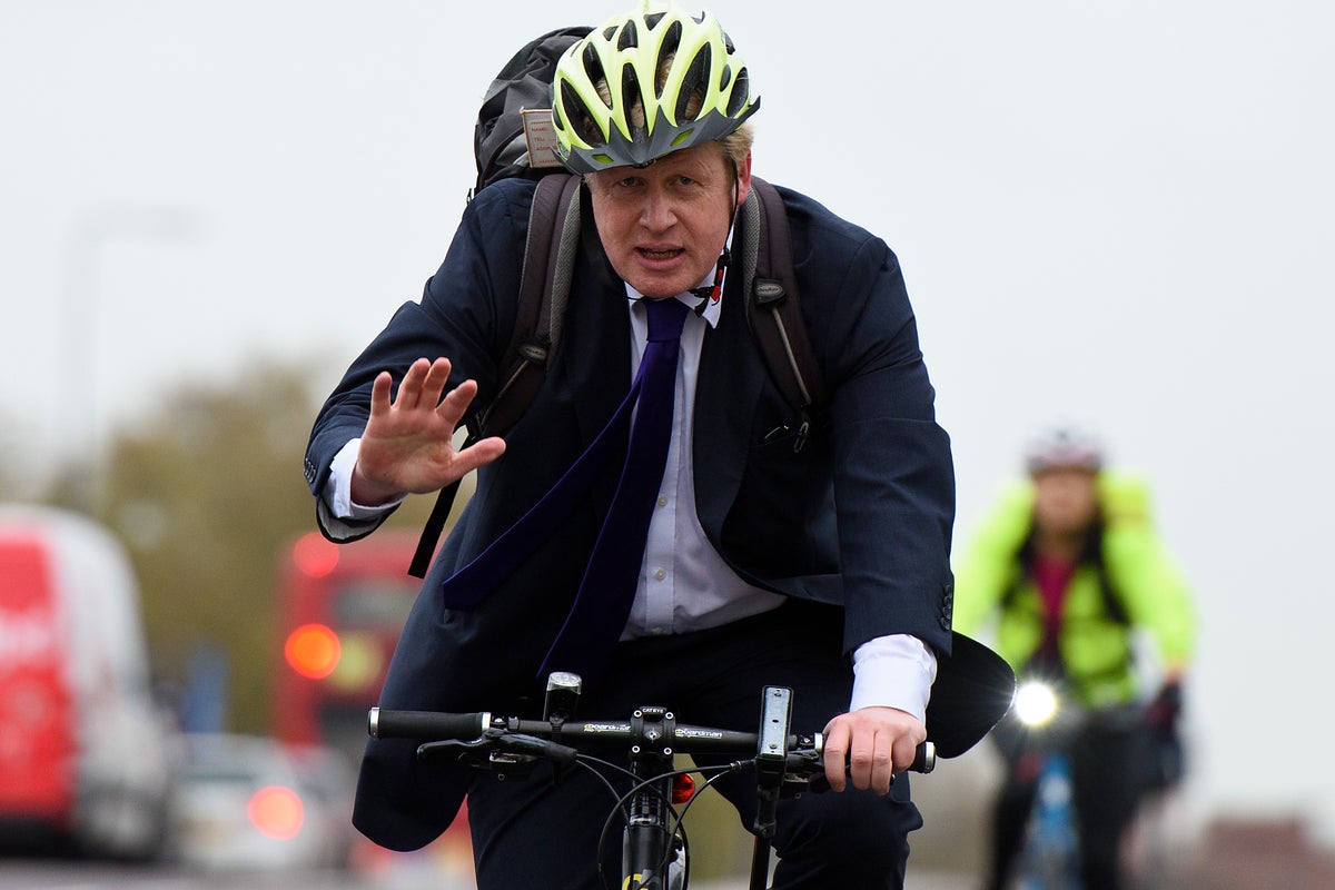 Boris Johnson’s cycling vision stutters as number of bike journeys ...