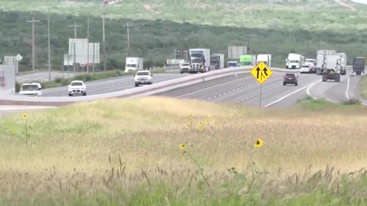 Laredo Police recover some stolen vehicles as rest cross into Mexico ...
