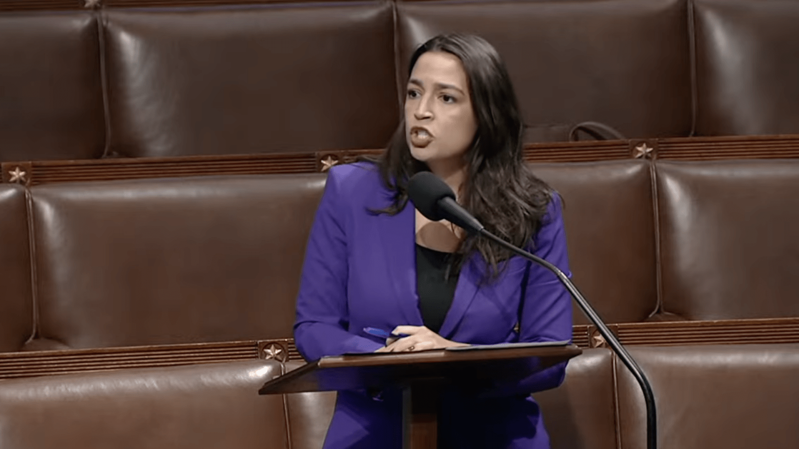 Polls: AOC is an early Democratic frontrunner for 2028