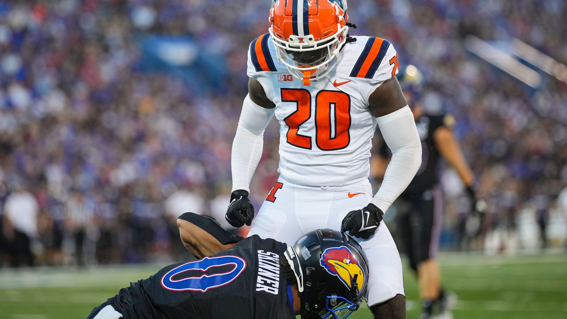 Report: Illinois defensive back Tyler Strain enters transfer portal