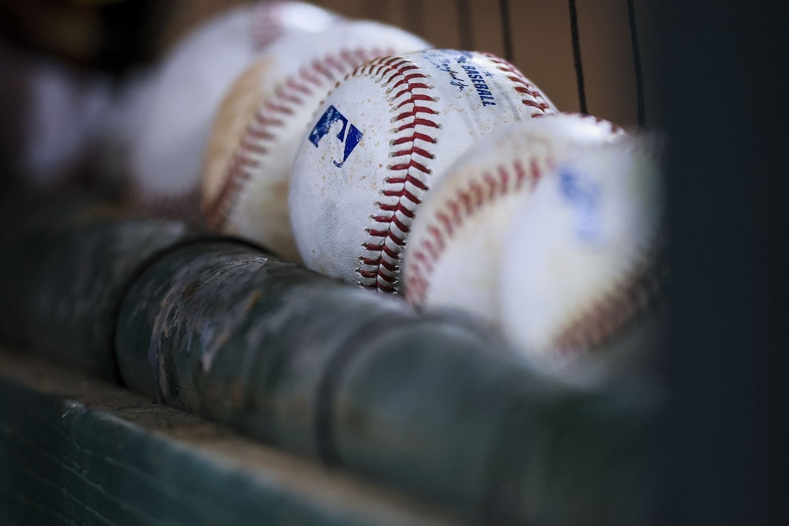 Current MLB standings by overall records through Monday