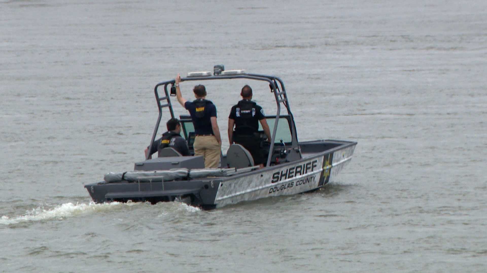 Search continues along Missouri River for 3 missing girls