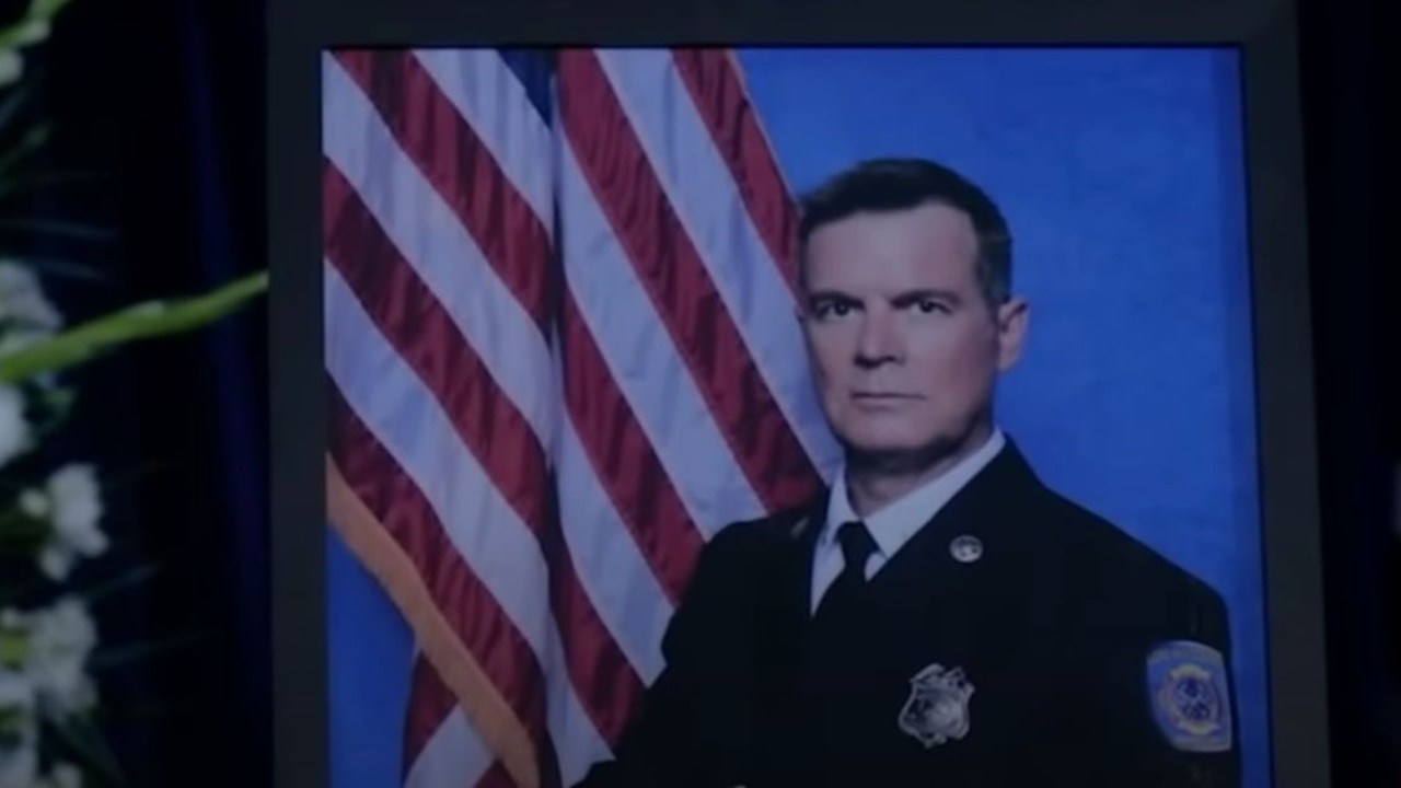 9-1-1 Shocks Fans with Captain Bobby Nash's Death; Peter Krause Reveals ...